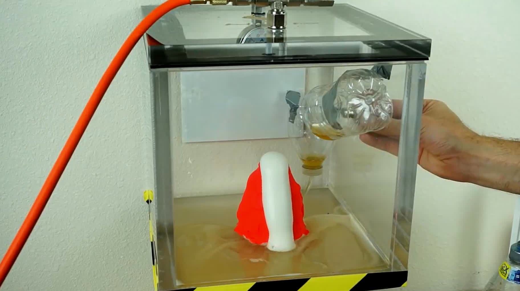 老外混合醋与小苏打会怎样?10秒见证奇迹,场面有点震撼