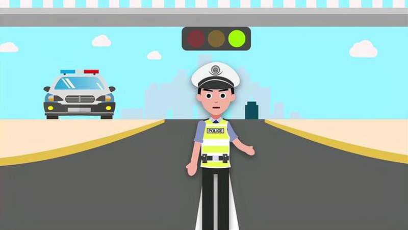 武汉交警·现场执法|电动车驾驶员超载接受交通安全教育