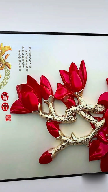 家里电表箱有点旧,太难看了,给它装了个免打孔电表箱装饰画。是不是...