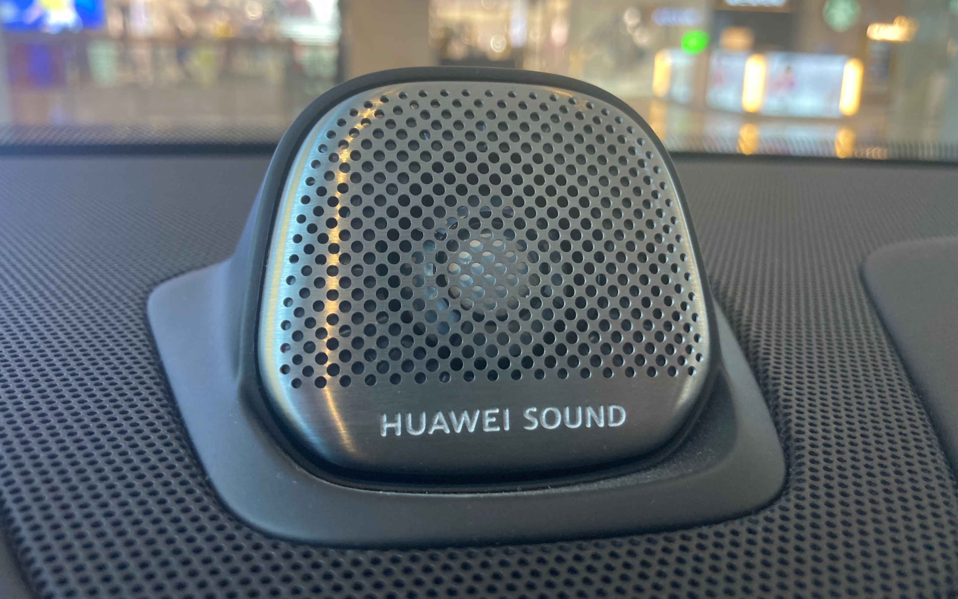 军备竞赛之华为AITO问届M5 HUAWEI Sound音响测试,展车体验。
