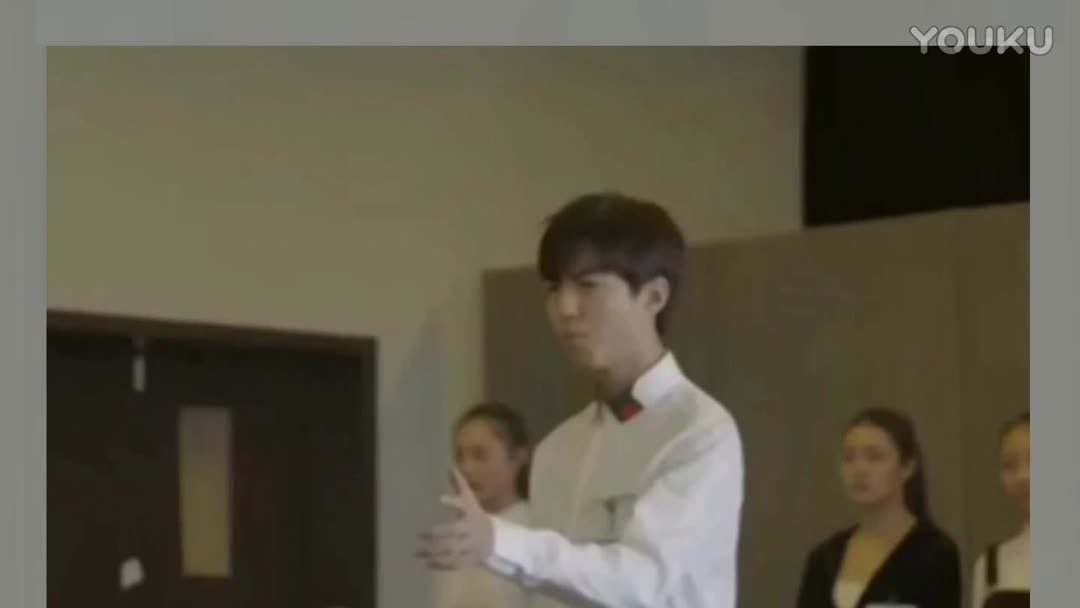 TFBOYS王俊凯艺考现场表演视频, 帅气朗读看呆老师!