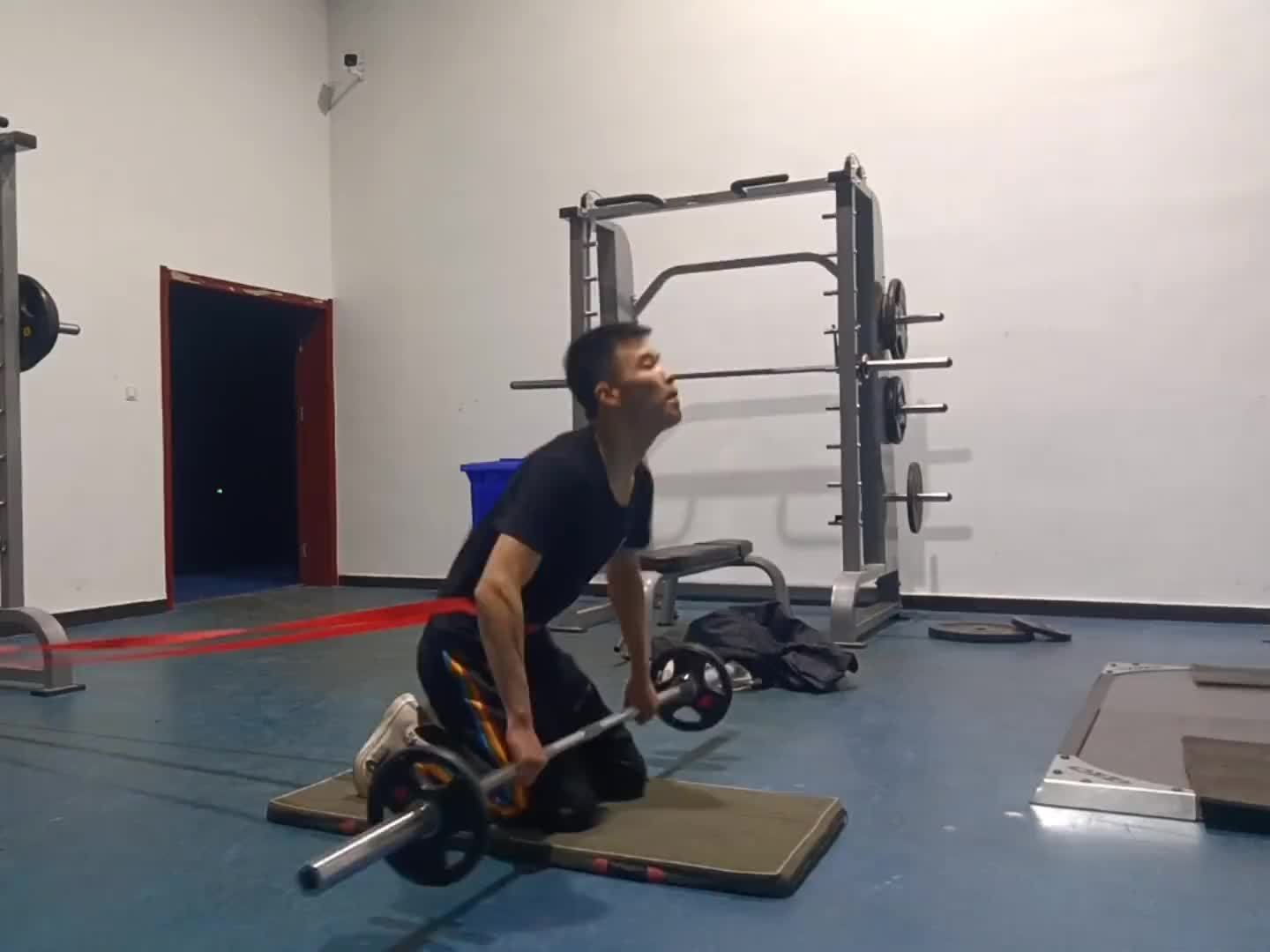 目标明确,枪打中学生!