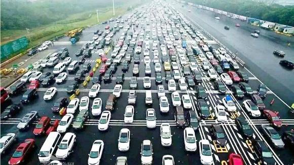 美国有2.5亿辆汽车,日本有0.74亿辆,那目前中国有多少辆呢?