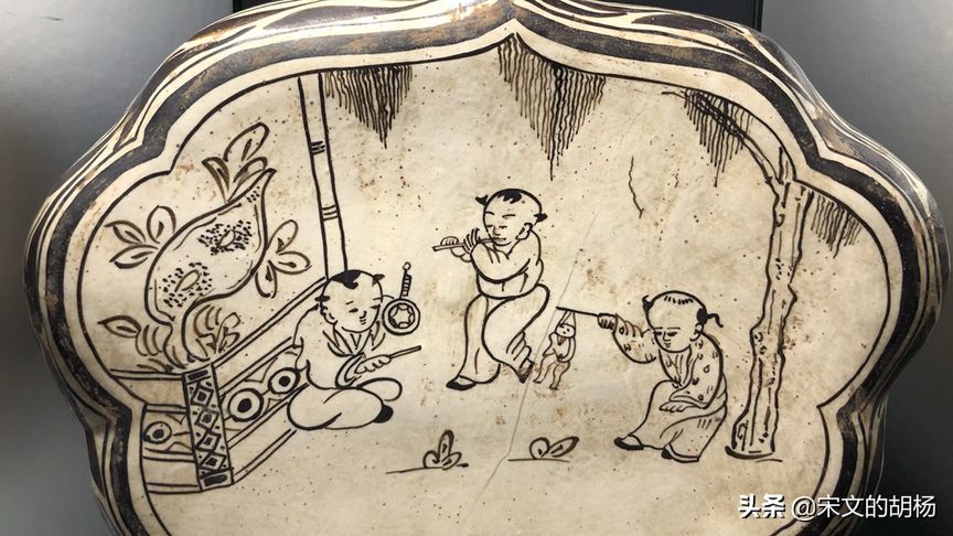 得一艺术博物馆•第十四篇:孩儿枕～国人最朴素的祈求—多子多福