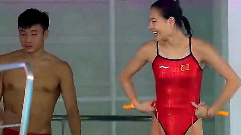 梦之队-花式跳水,各种动作姿势跳水,让你大开眼界!