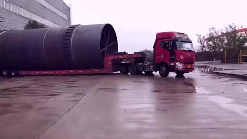 大哥;有没有老司机知道这样的大货车过减速带该怎么办?