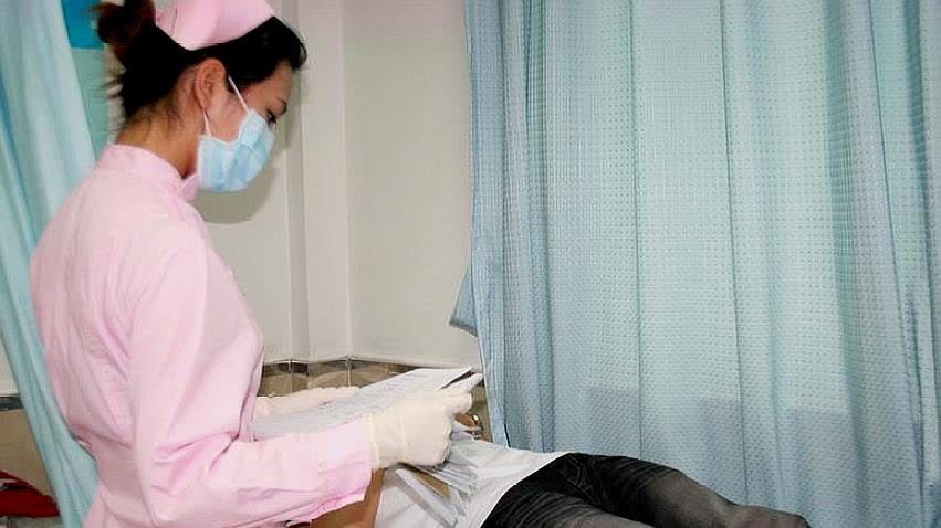 男科医院的患者,女护士怎么处理隐私部位?你不要想歪了