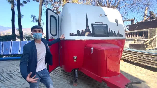 4万出头的房车,厕所厨房沙发一应俱全,可住5人你喜欢吗