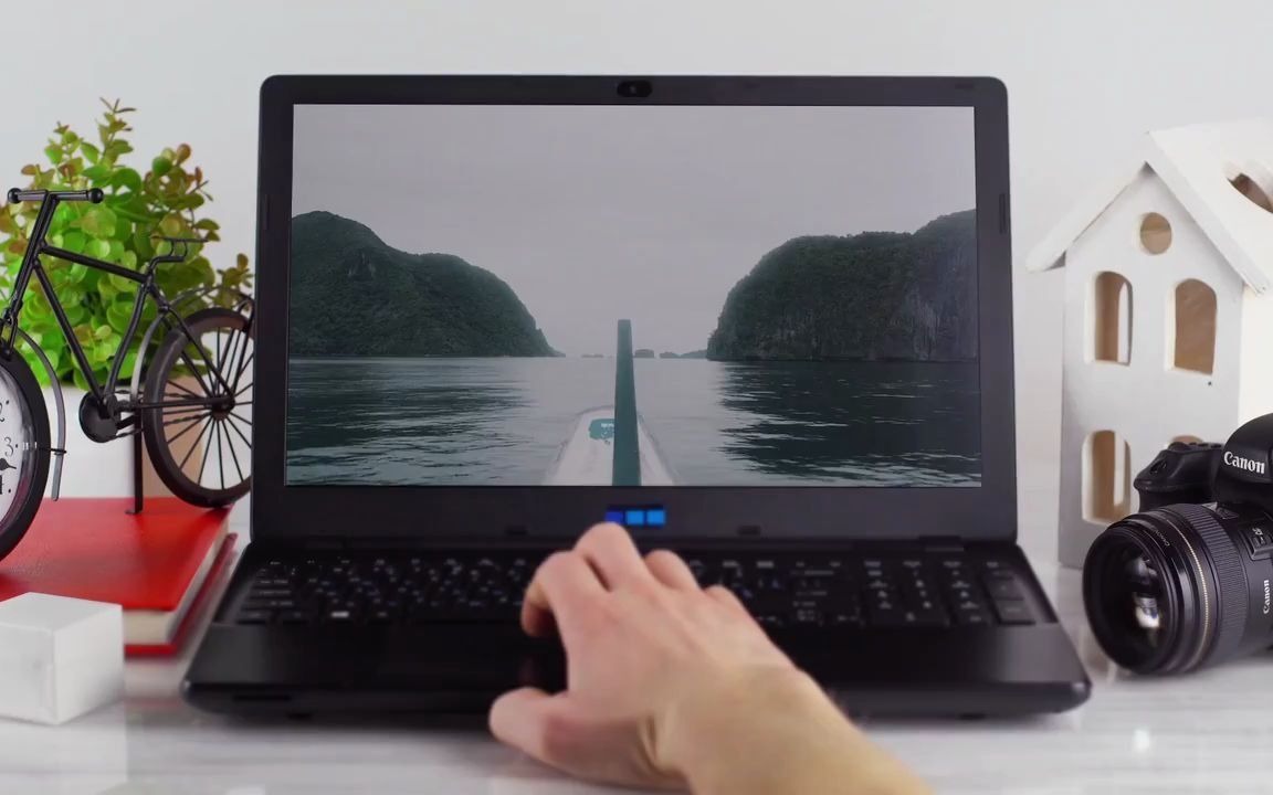 模拟真实素材笔记本电脑AE模板