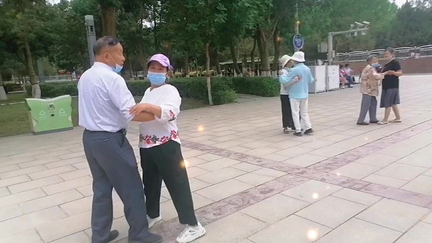 #生命在于运动一起锻炼吧 ,#老年生活欢乐多 ,