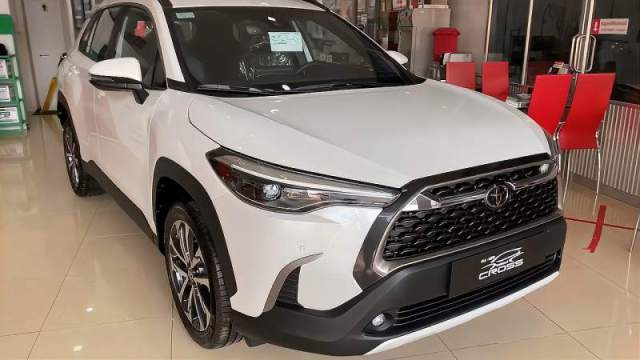 丰田全新SUV,2021款丰田卡罗拉Cross1.8V实拍,不要太喜欢了