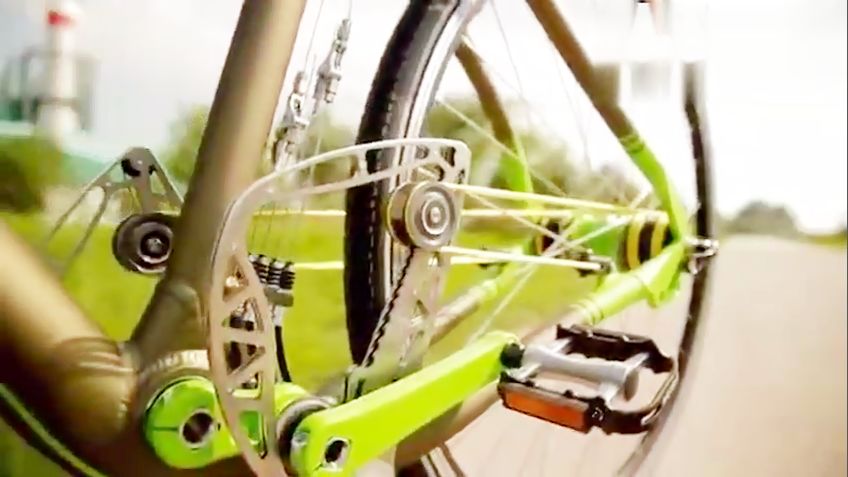 厉害了,最新产生的用线传动自行车,方便,用链条和齿轮该改变了