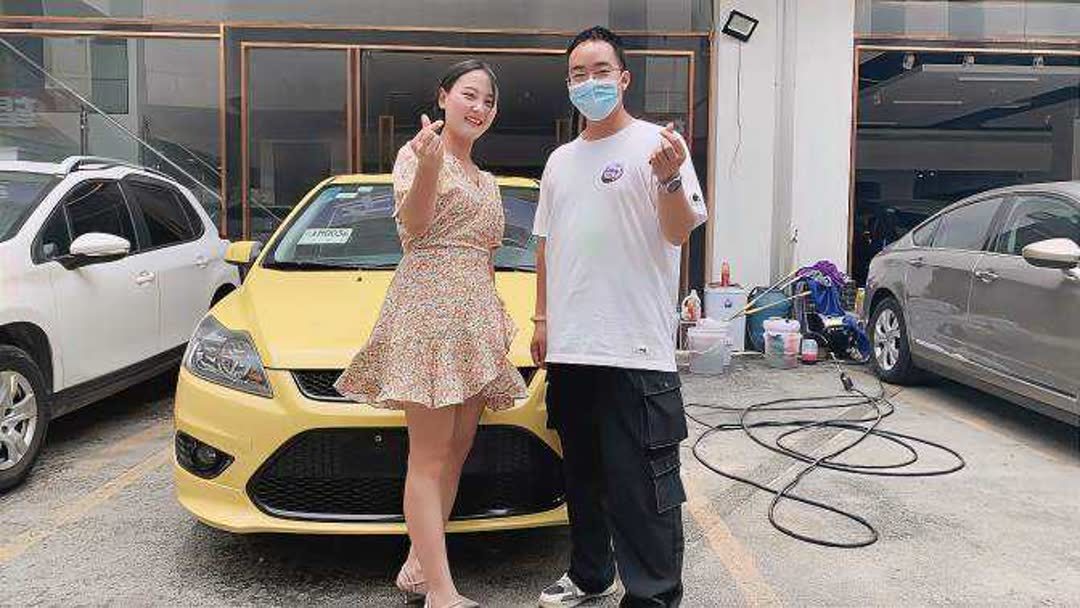 2013年的经典福克斯,一眼就被帅哥相上,直接娶回家了