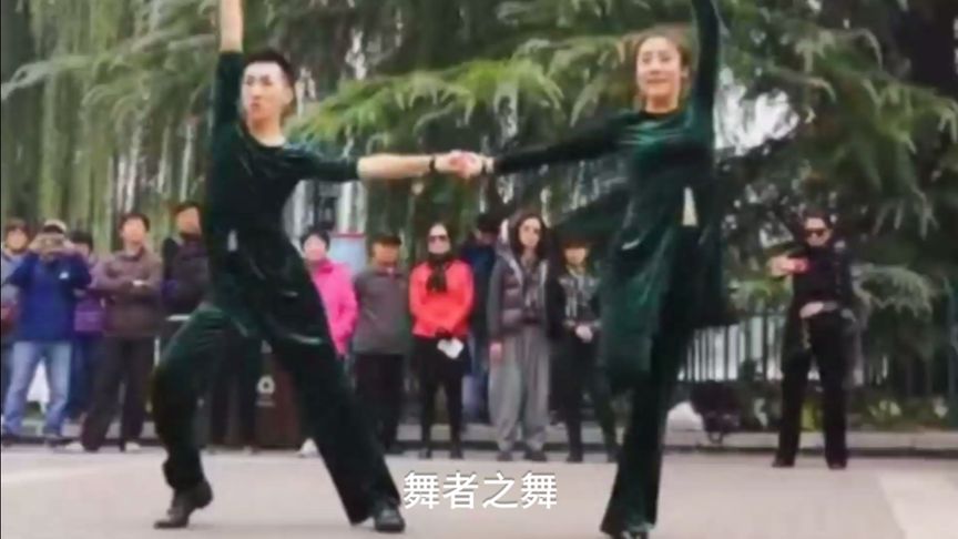 果果不不姐弟精彩舞蹈《妹妹不哭》!请您欣赏!