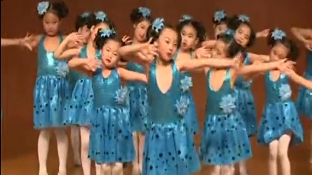 最新幼儿舞蹈视频 星星亮亮(儿童舞蹈)