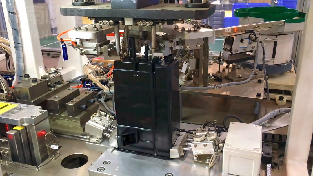 三菱碳罐组装机 自动化组装设备