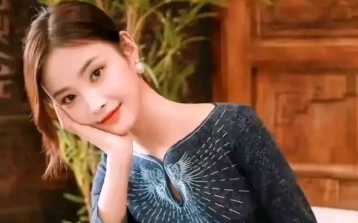 旗袍秀:谁能比,东方的女孩