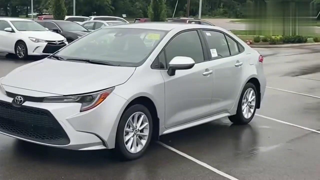 2021款丰田卡罗拉抢先实拍,按下钥匙坐进车内,才知道啥叫改变