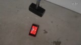 Lumia 920 -落锤下的试验