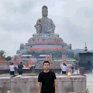 热爱生活的小熊熊 