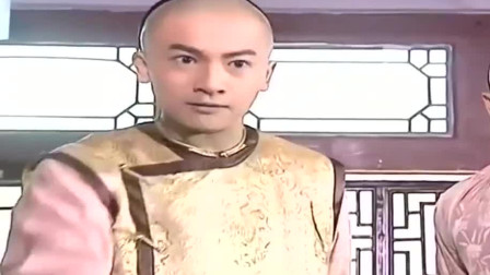 还珠格格:黑心老板竟让小燕子当他小老婆,结果被永琪一脚踹飞!