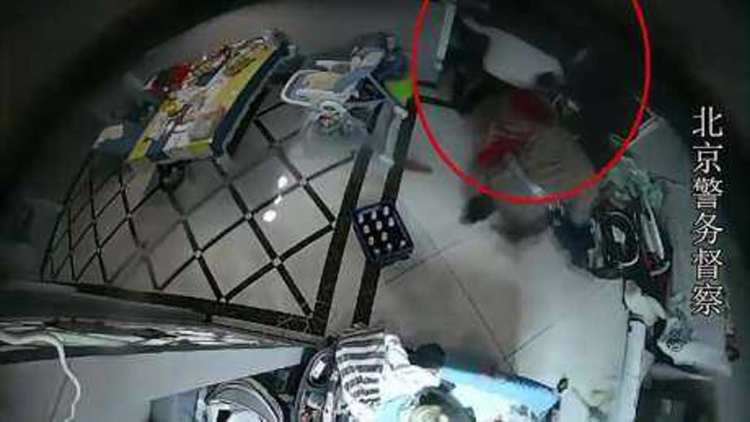 咬伤、殴打民警暴力抗法,接连两人涉嫌袭警罪被刑拘