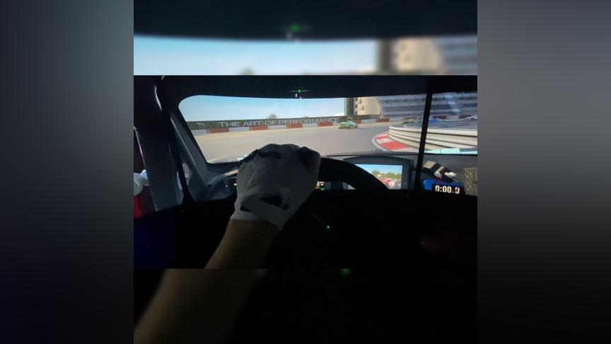 夏日来一套赛车模拟器怎么样!在家就能跑全球90%的赛道