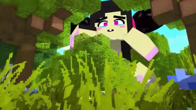 动漫动画:怪物学院巨型芭比娃娃