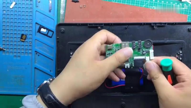 看戏机不充电维修