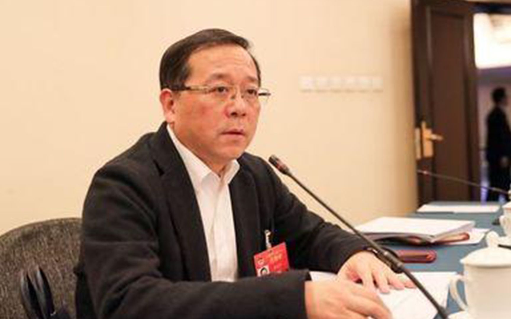 全国政协委员李国华:建议对996工作制进行监管 剥夺了员工的休息时间