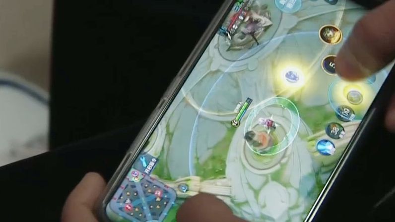 未成年人花巨款充值腾讯游戏,家长不知情情况下可申请退款