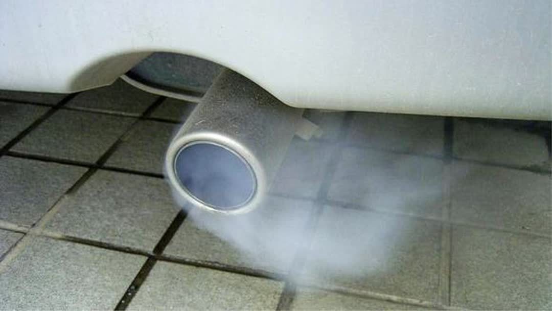 怠速时排气管没有白雾是否正常?