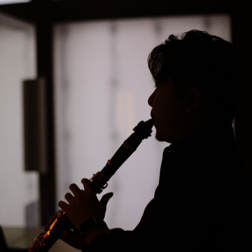 吹黑管的朗拿度 