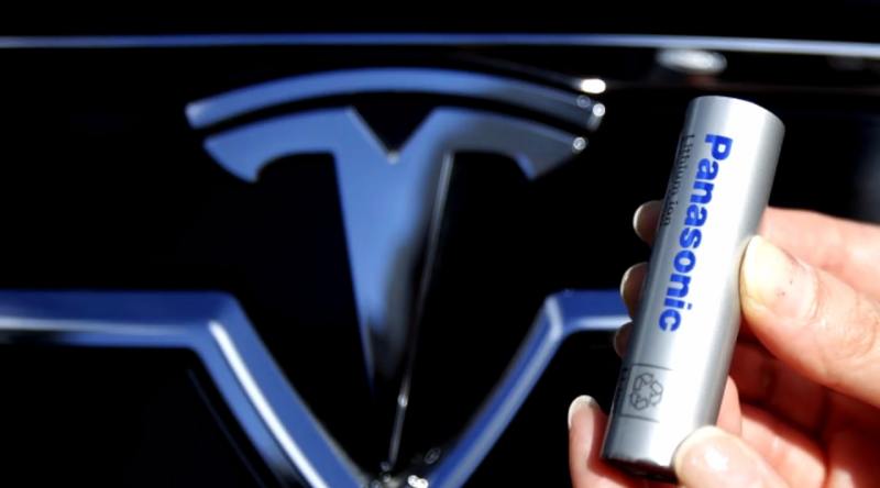 百万豪车特斯拉,电池用的是锂电池,为啥不用核电池?