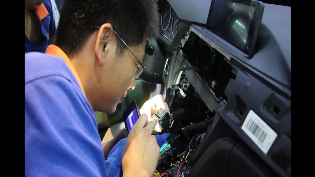 宝马汽车导航、3系GT专用行车记录仪价格 湖南长沙