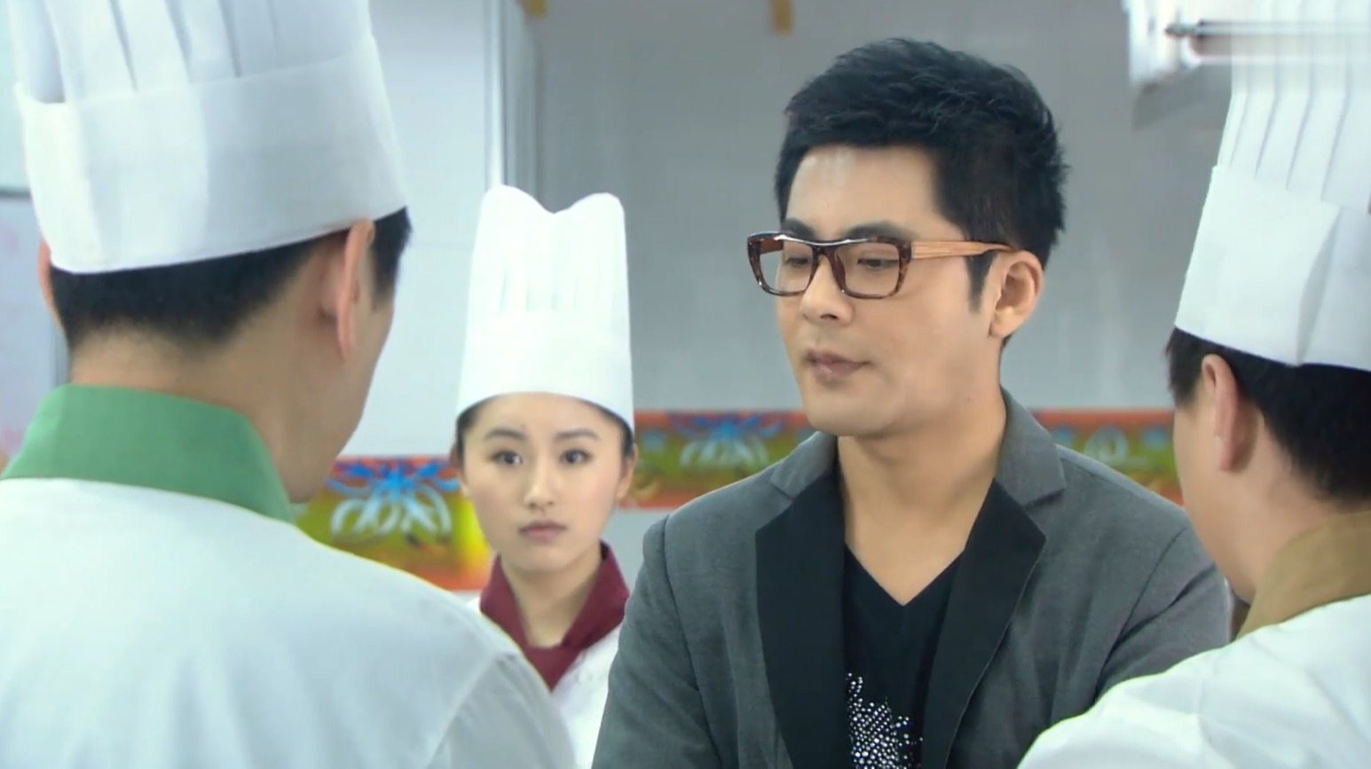 媳妇成了公司副总,实行了自己的管理制度,丈夫听了却.