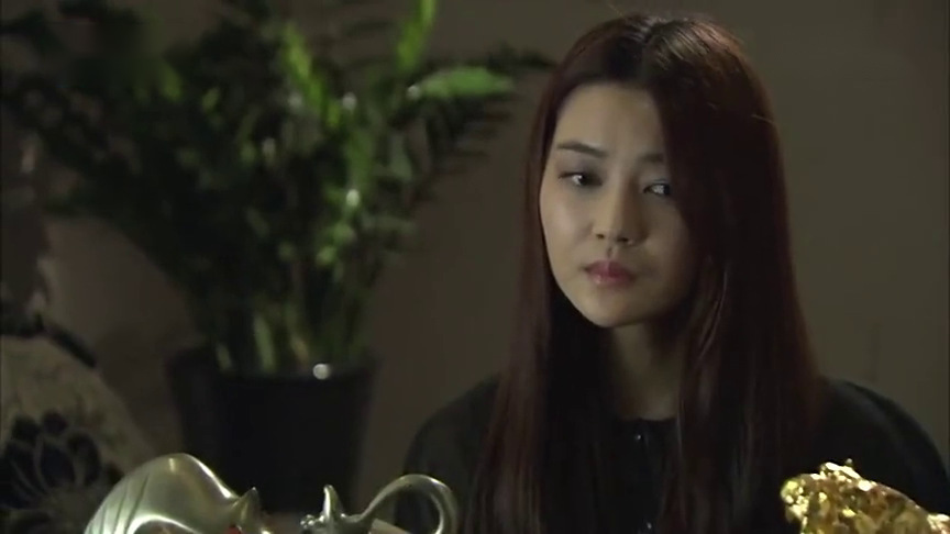 大学生美女第一次吸毒竟是这样的反应,让人大开眼界