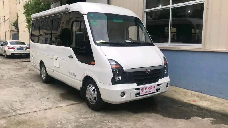 18.8W五菱房车最新纵床布局,无中门设计不愧是空间最大的b型房车