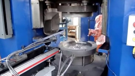 自动喷石墨外设现场视频(伞齿轮)(J58K电动)