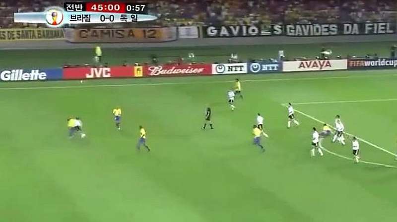 经典回顾:2002世界杯决赛,德国VS巴西,0-2落败!