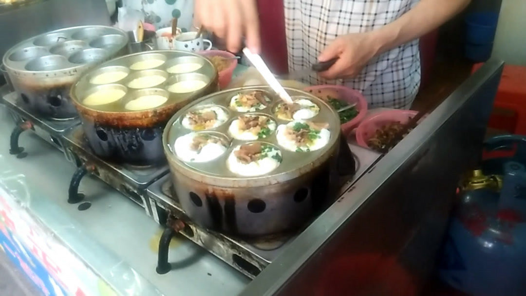 实拍鸡蛋饼的制作过程