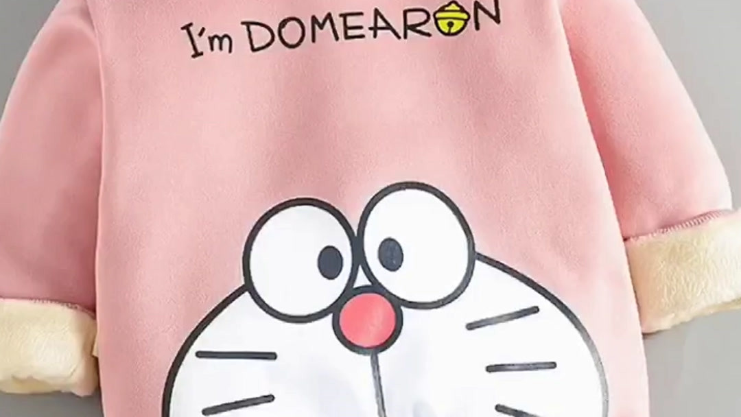 我老公太有意思了,还在穿短袖的季节就给宝宝囤加绒衣服,还是三层...