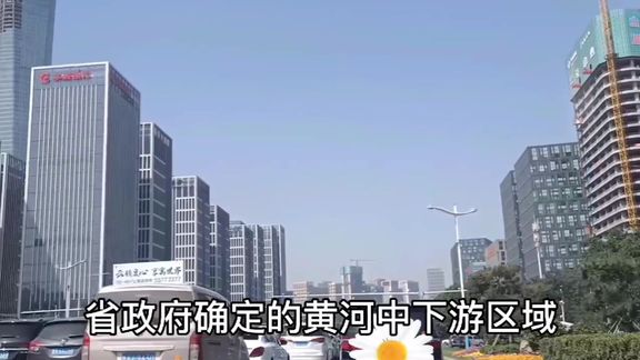 走济南经十路,实拍汉峪金谷的楼群外观,很有现代城市感