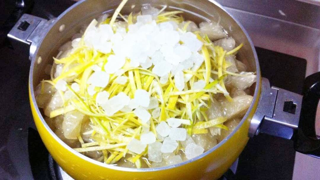 柚子皮加蜂蜜一起煮,能止咳吗?有一定帮助,可喝多了可能发胖