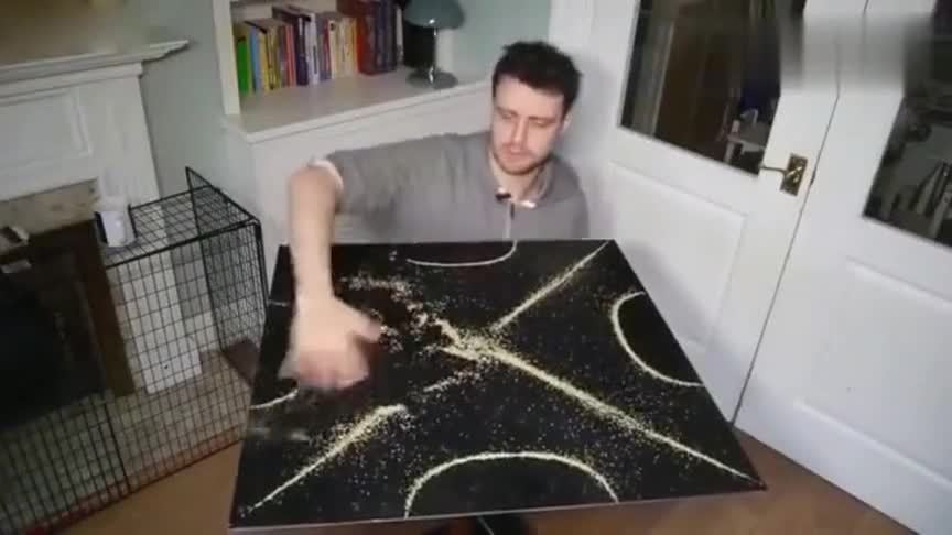 这真的不是魔术,只是物理学中的驻波现象