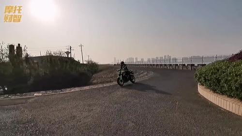 2020款黄龙首测,带滑动离合TFT表