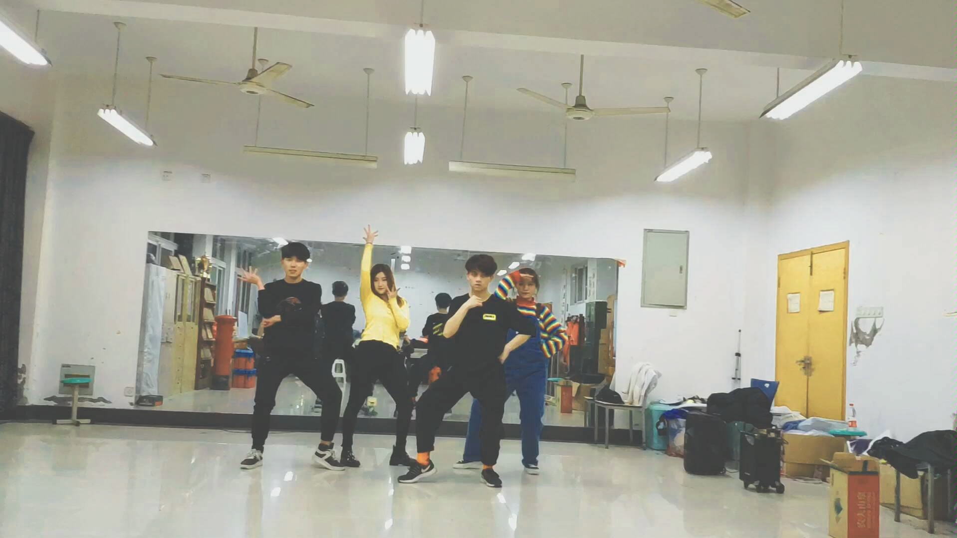 《Pop Star》翻跳,悄咪咪发一波J舞社练习室版本