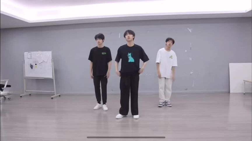 #tf家族三代 #练习室 #迷宫 帅我一脸