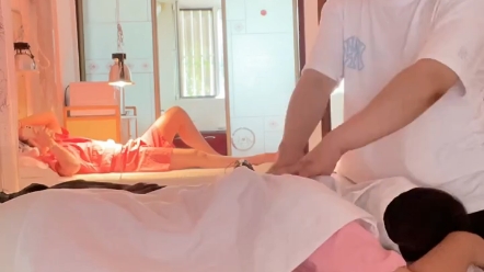 ...所有美好,都恰逢其时。颈部一指禅拨揉松筋解压放松舒缓放松推拿...