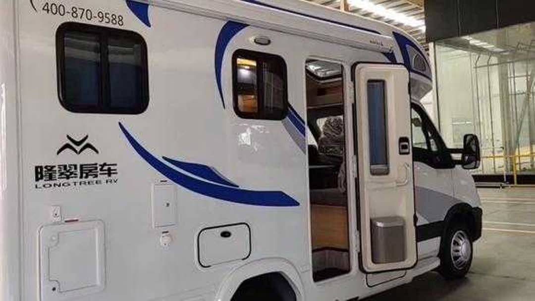 终于发现一台,性价比超高的房车,真材实料